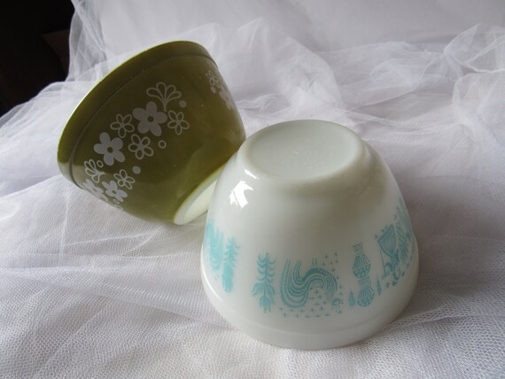 Vintage Pair Pyrex Mixing Bowls Small Size 1.5 Pt Blue - Etsy