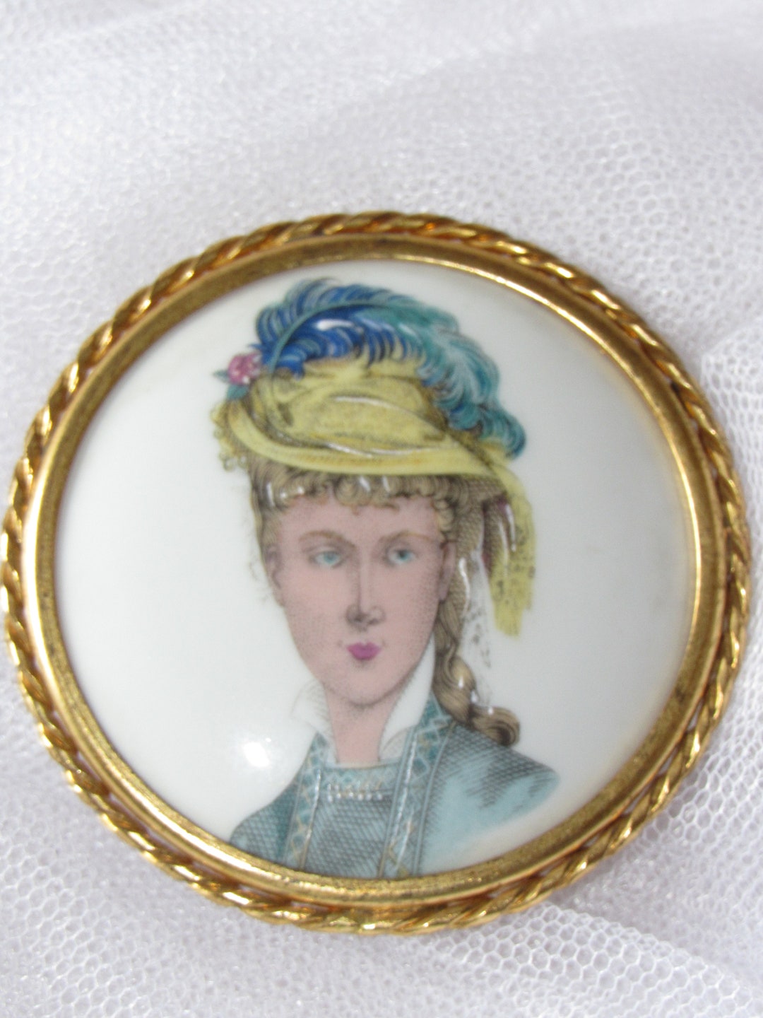 Vintage Framed Ladies Portrait on Porcelain Disc, Gold Tone Frame ...