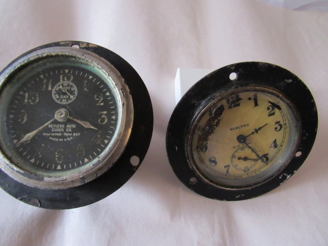 Lot of Two Antique Car Clocks, 1 Keyless Auto Clock Co, 1 Electra MCE ...
