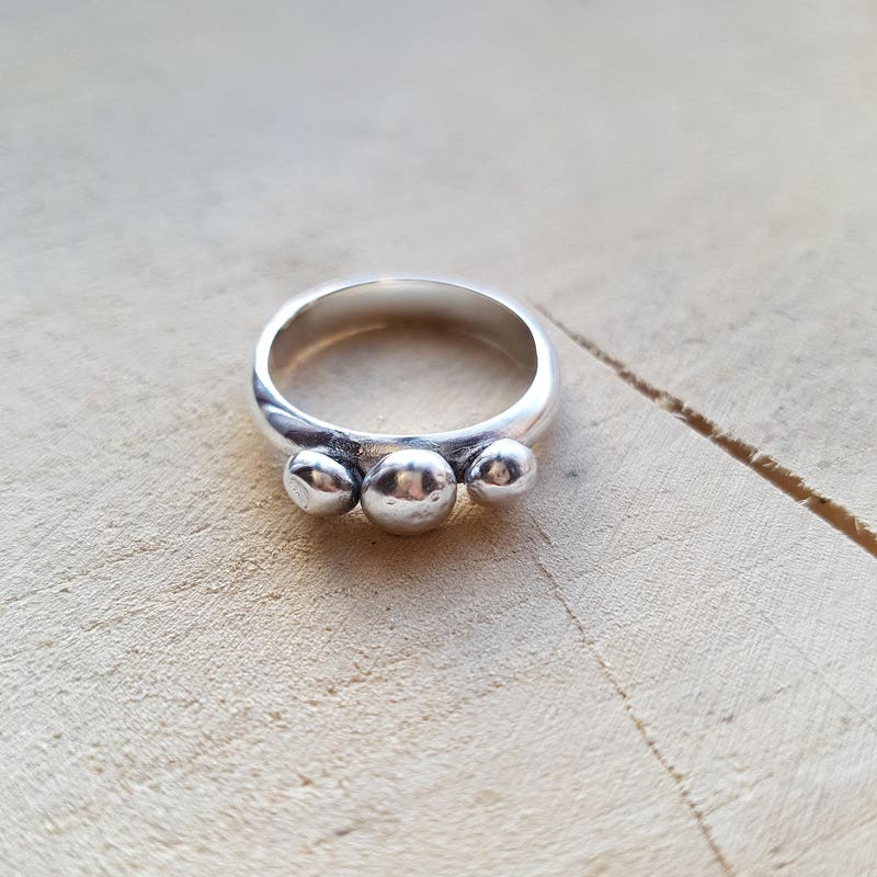 Pebble Ring - Etsy