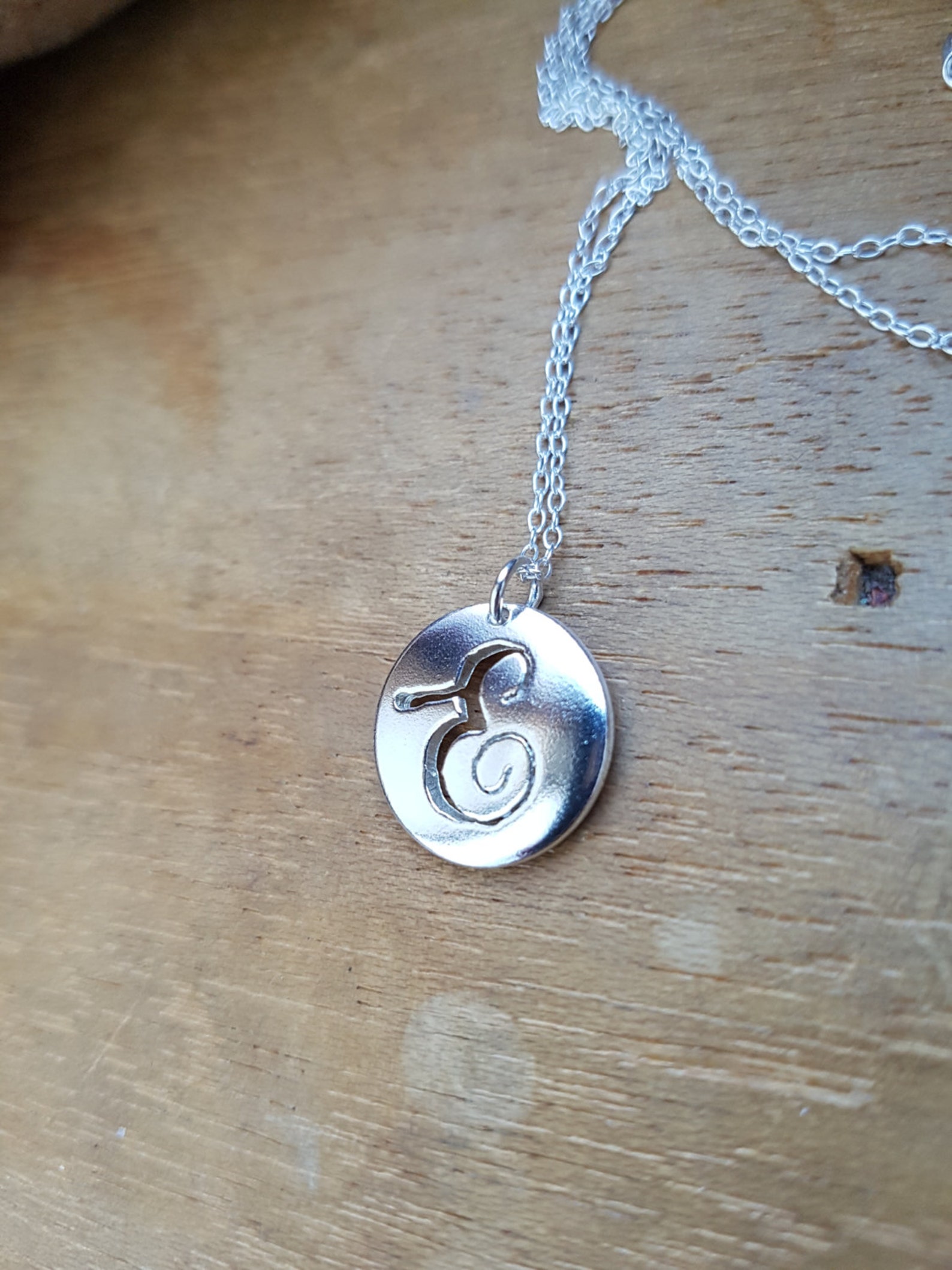 Letter E Necklace Pendant Initial Jewellery Gift for Her - Etsy