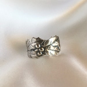 Holly Thumb Ring Spoon Ring Sterling Silver Holiday Jewelry Symbolic of ...