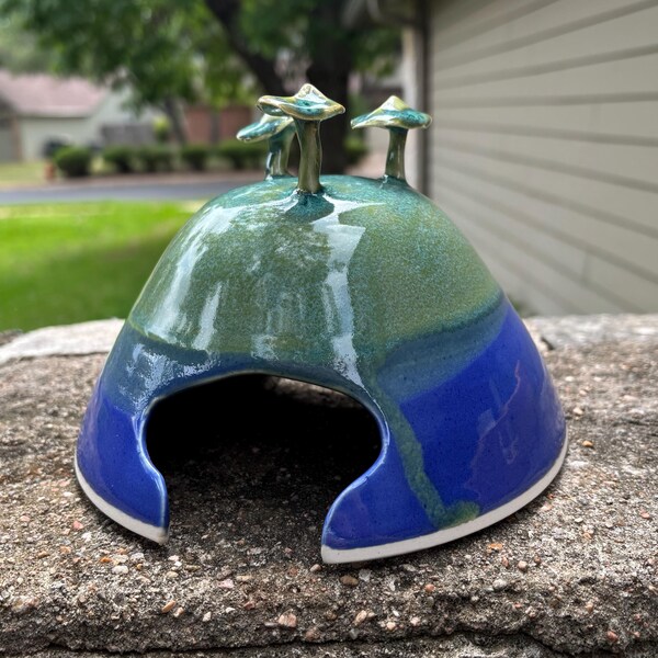 Toad House - Etsy
