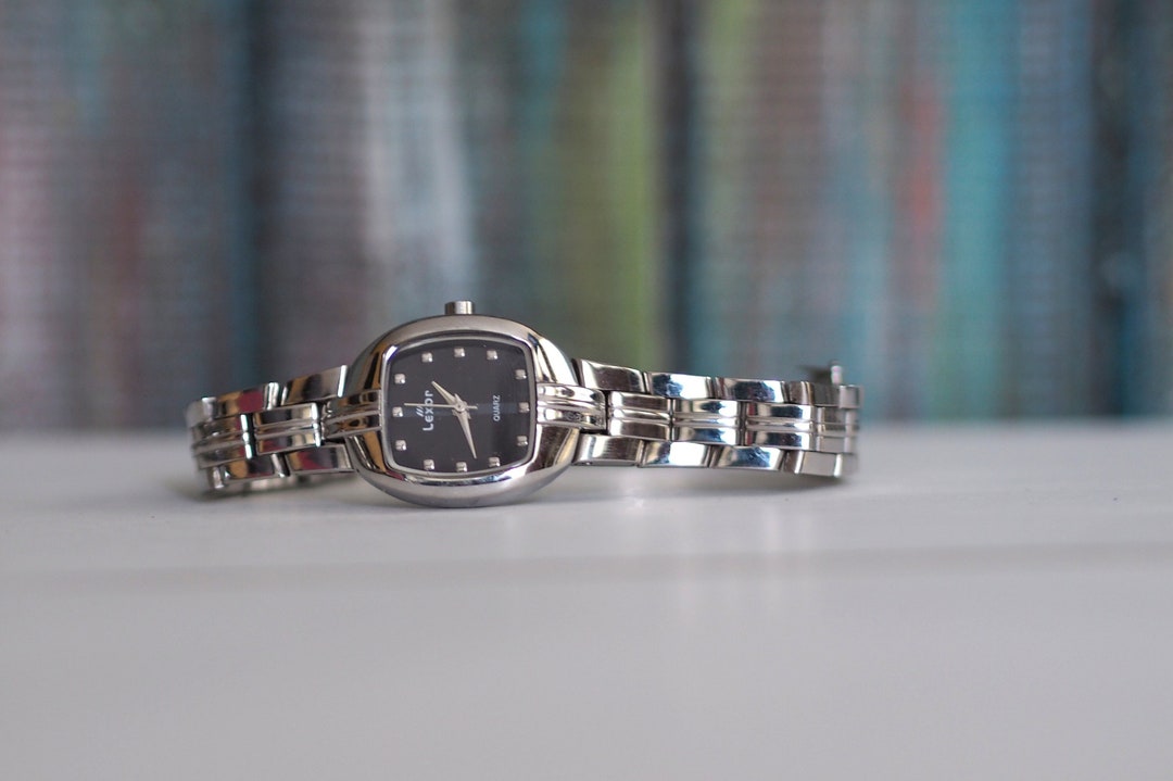 LEXOR - 1990's Stainless Quartz Women's Watch, Vintage Quartz Women's ...