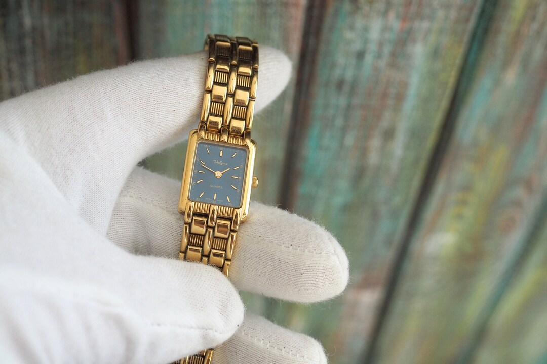 Valgine - Vintage Swiss Made Quartz Bracelet Women's Watch - Etsy