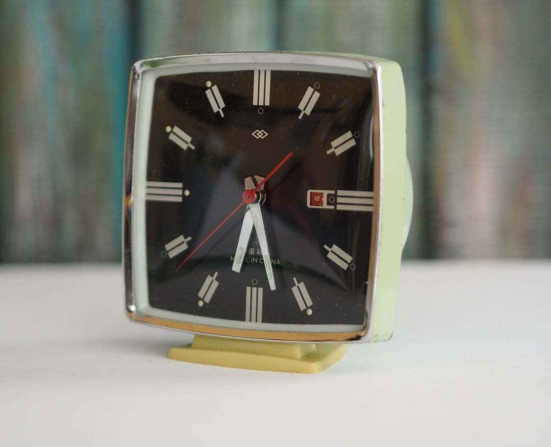 Shanghai Clock - 1970's Vintage Shanghai Space Age Alarm Clock, Vintage ...