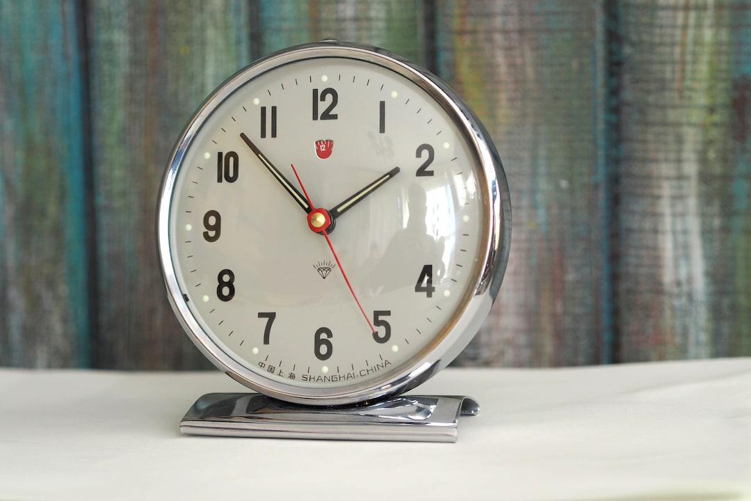 1970's Vintage Shanghai Diamond Alarm Clock, Vintage Mechanical Wind up ...