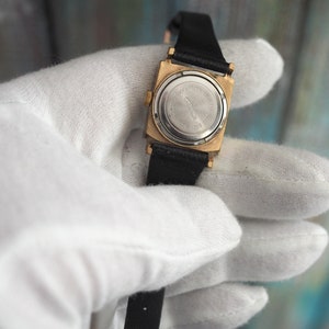 CORNAVIN Vintage Mechanical Wind up Women's Watch - Etsy