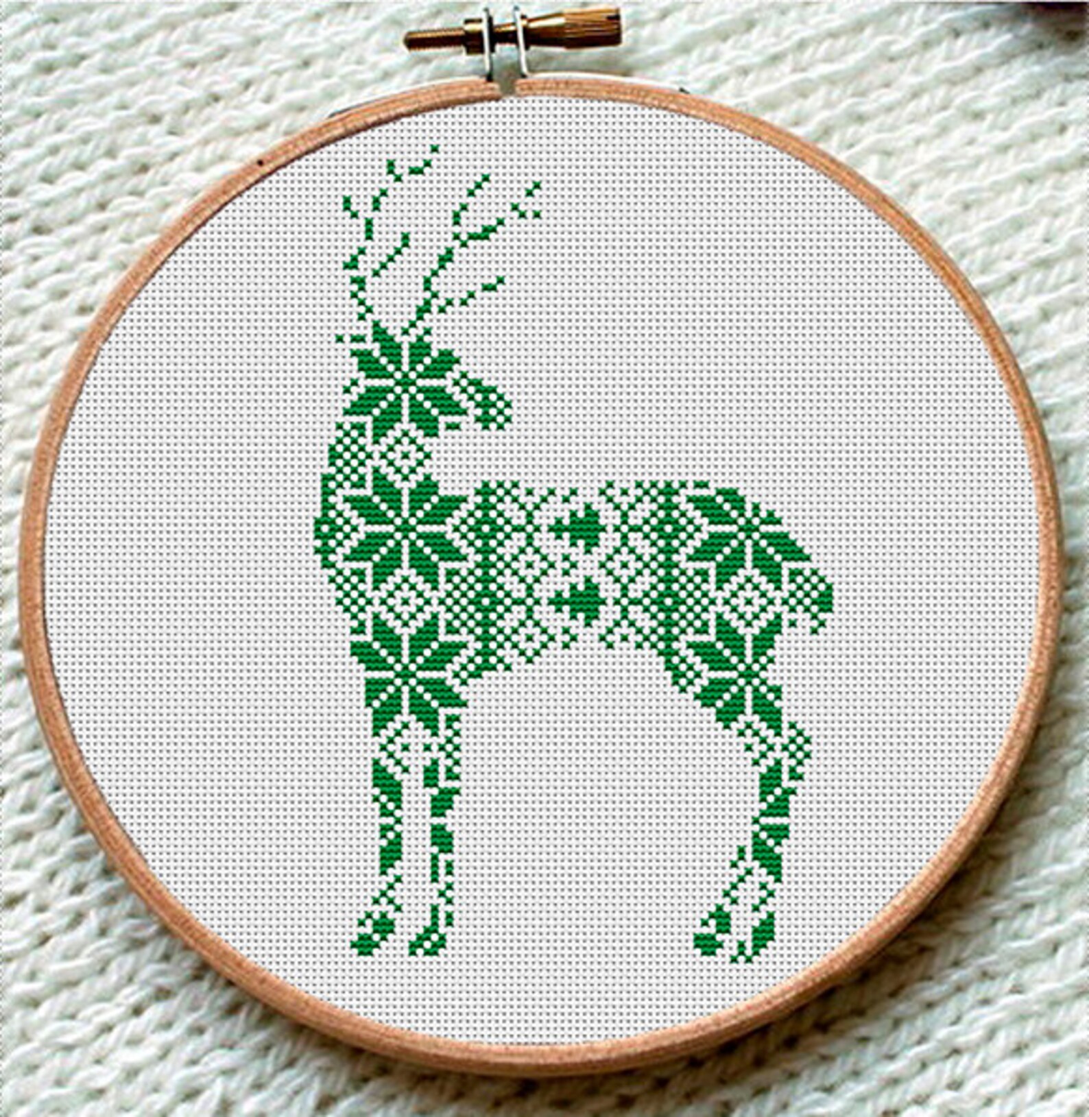 Winter Green Reindeer Cross Stitch Pattern PDF Instant - Etsy UK