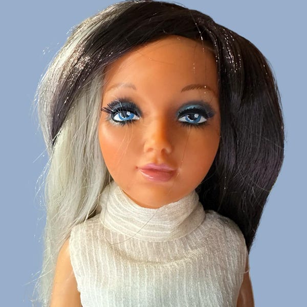 Tiffanys Taylor Doll - Etsy