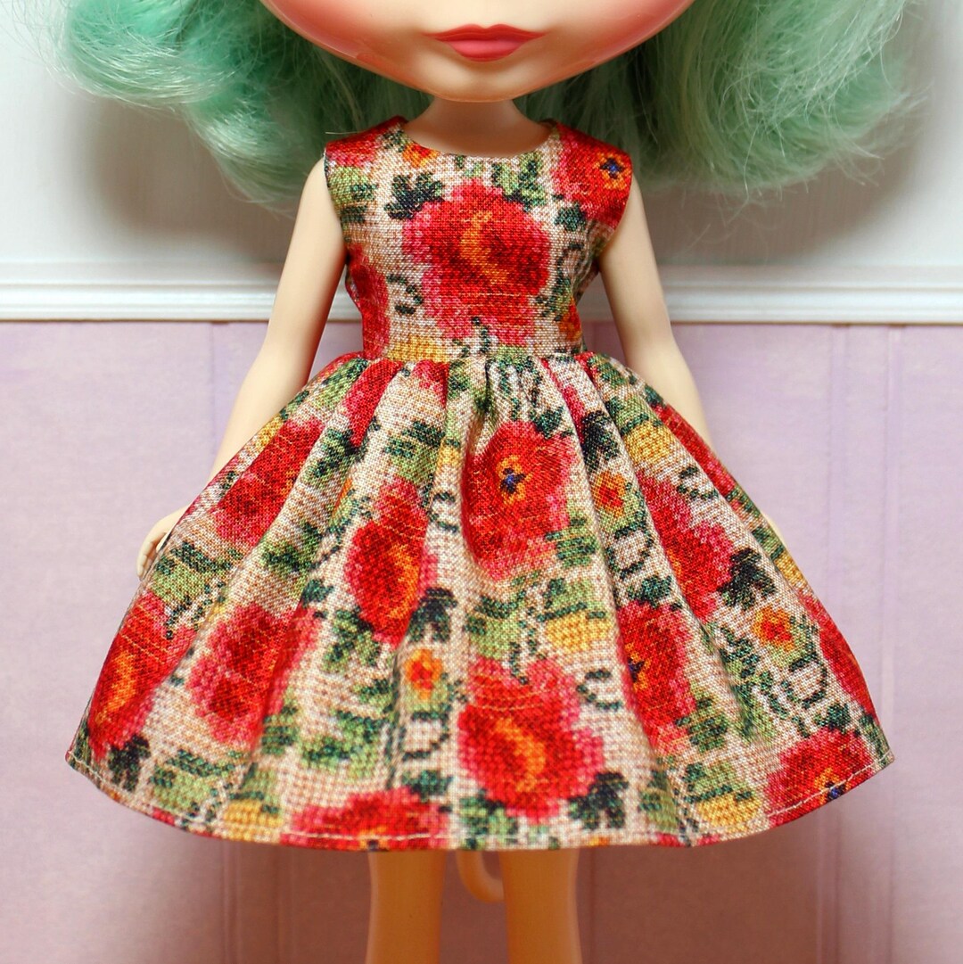 BLYTHE Doll Dress - Embroidered Red Roses on Beige - Etsy