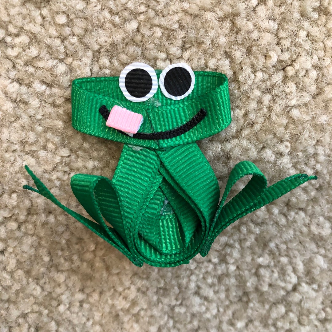 Frog Disney Princess and the Frog With Tiana Ribbon Sculpture Hair Clip ...
