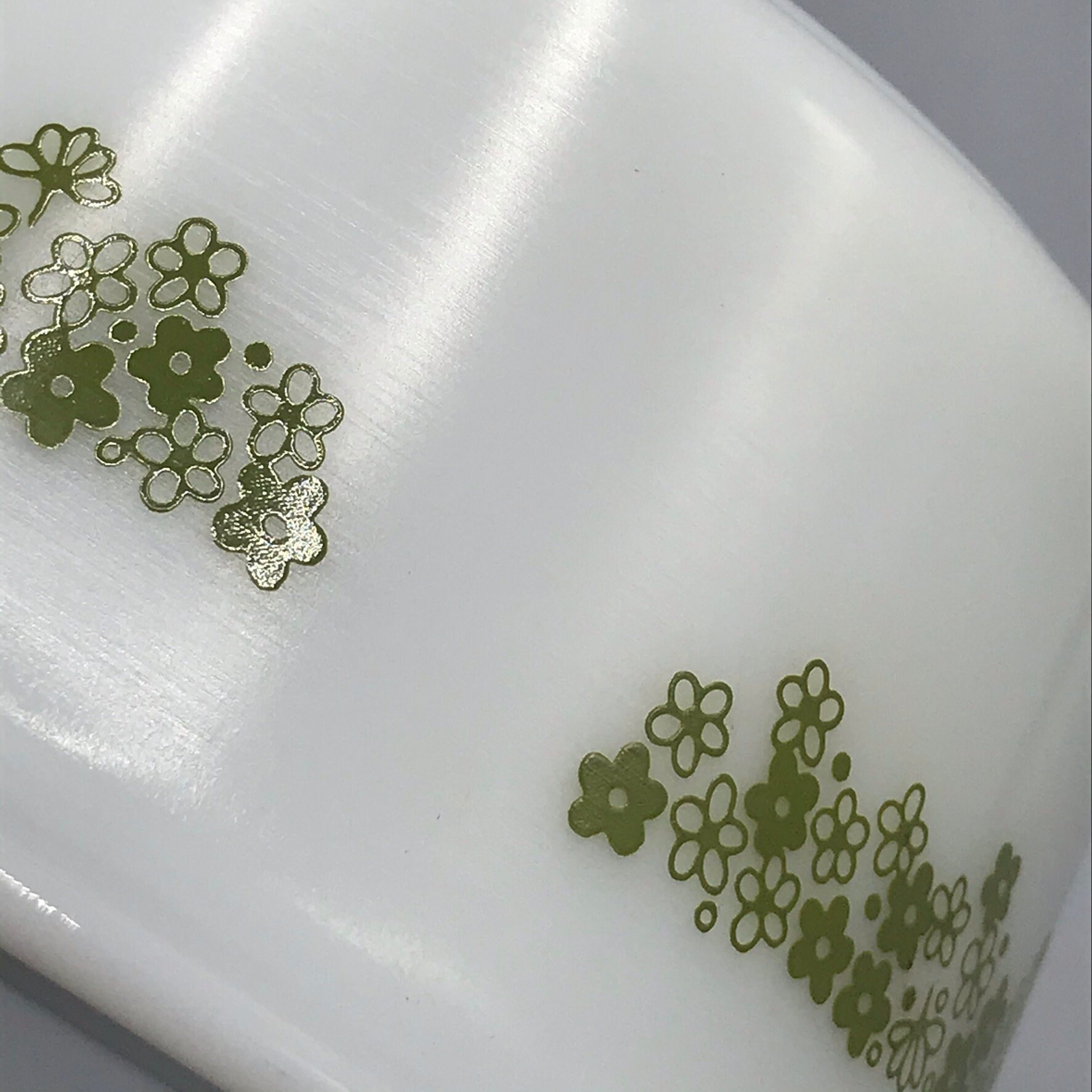 PYREX Green White Spring Blossom Crazy Daisy Butter Bowl | Etsy