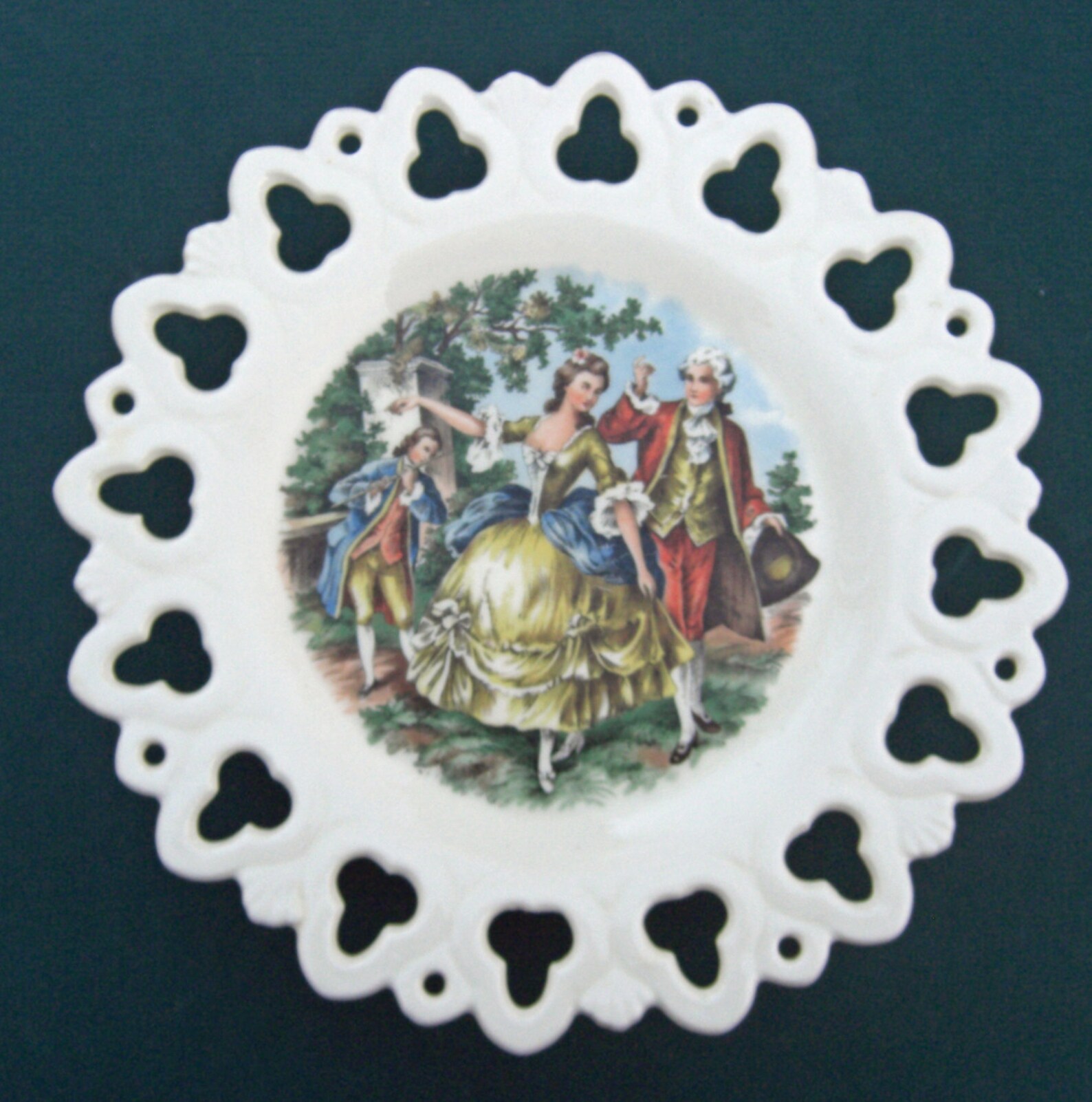 Wall Pocket Colonial Victorian Courting Couple Pattern - Etsy