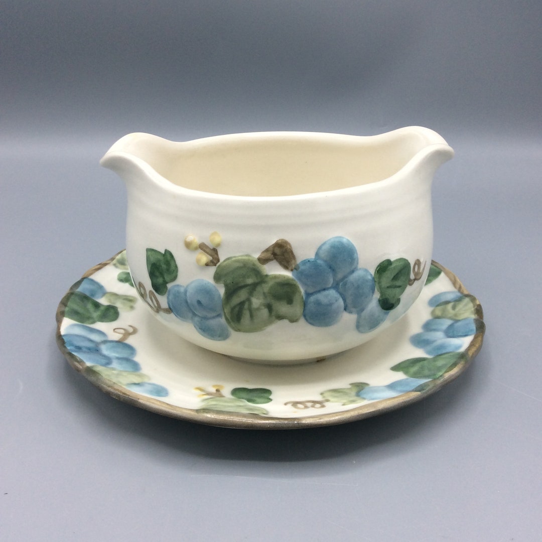Metlox Poppytrail Vernonware Sculptured Blue Grape Pattern Gravy Boat ...
