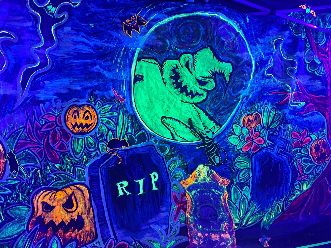 Neon Blacklight Spooky Halloween Haunted House Backdrop 10x20 ...