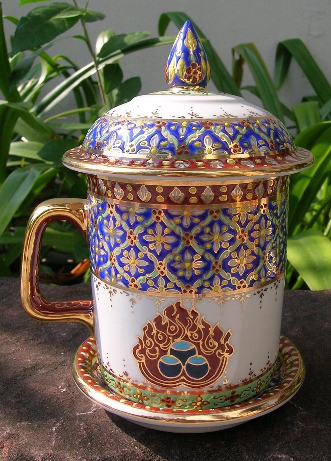 Three Jewels Gold Gilded Porcelain Tea or Coffee Mug With Lid and ...
