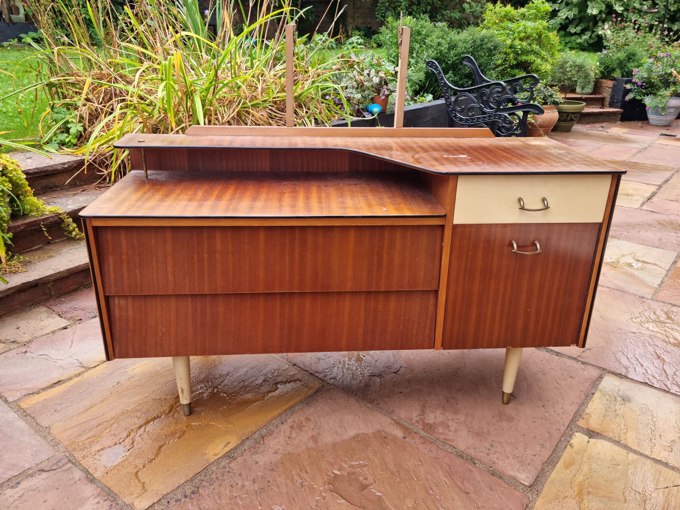 Avalon yatton sideboard store