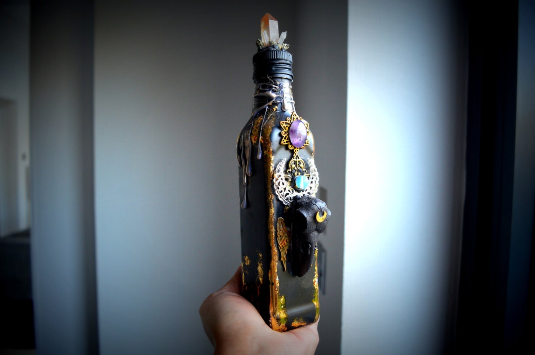 Raven Spell Bottle, Witch, Potion Bottle, Altar Tool, Quartz Crystal ...