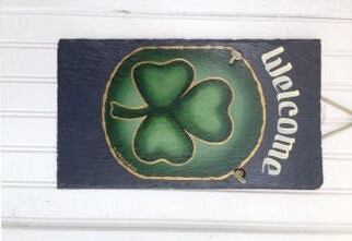 MEDIUM Handpainted, Personalized Irish Shamrock, Slate Welcome Sign ...