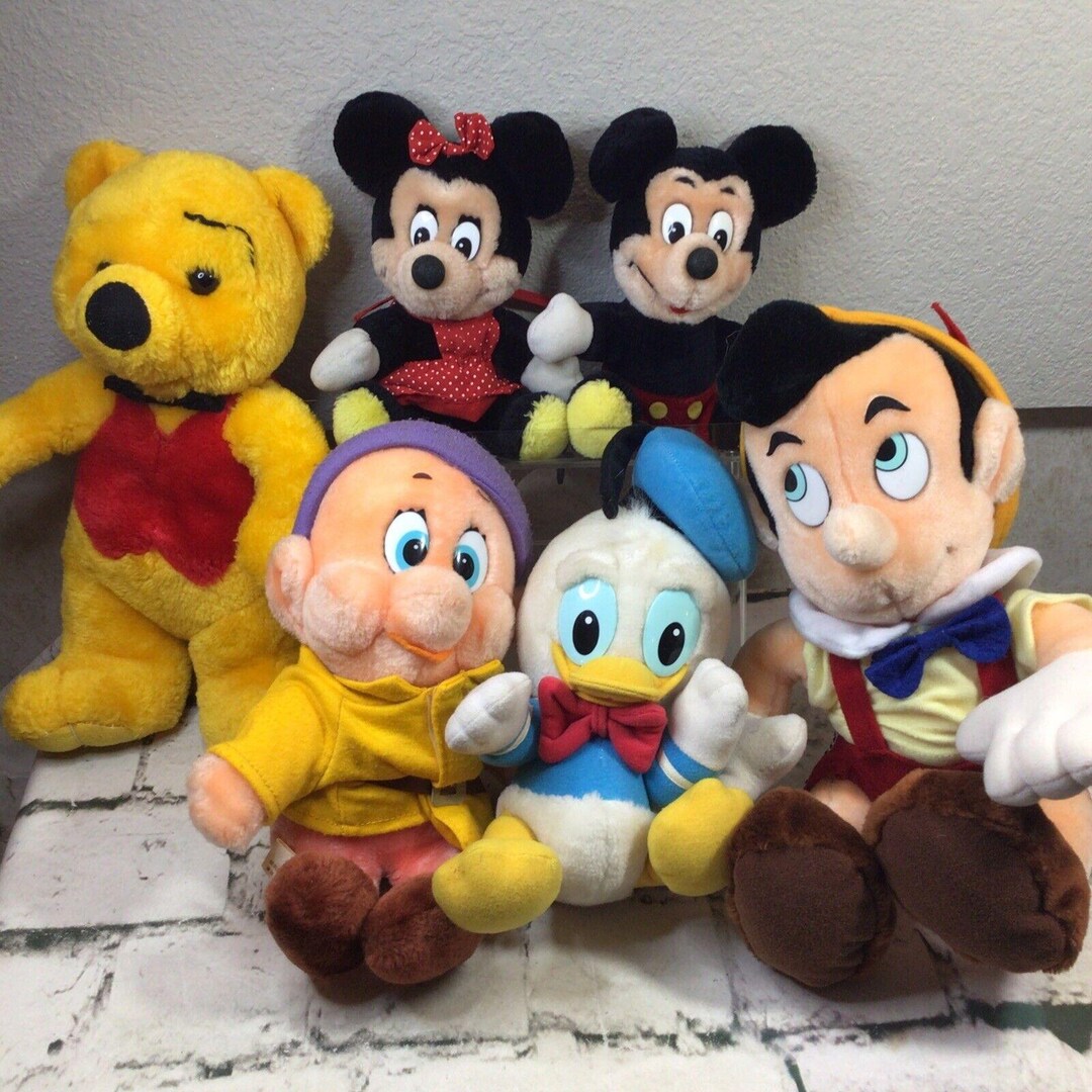Disney Vintage Stuffed Animal Plush Lot of 6 Characters Pooh Donald ...