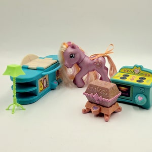 My Little Pony Furniture-celebration Furniture-magnetic Chest-g3 Mlp ...