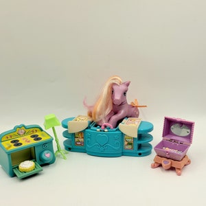 My Little Pony Furniture-celebration Furniture-magnetic Chest-g3 Mlp ...