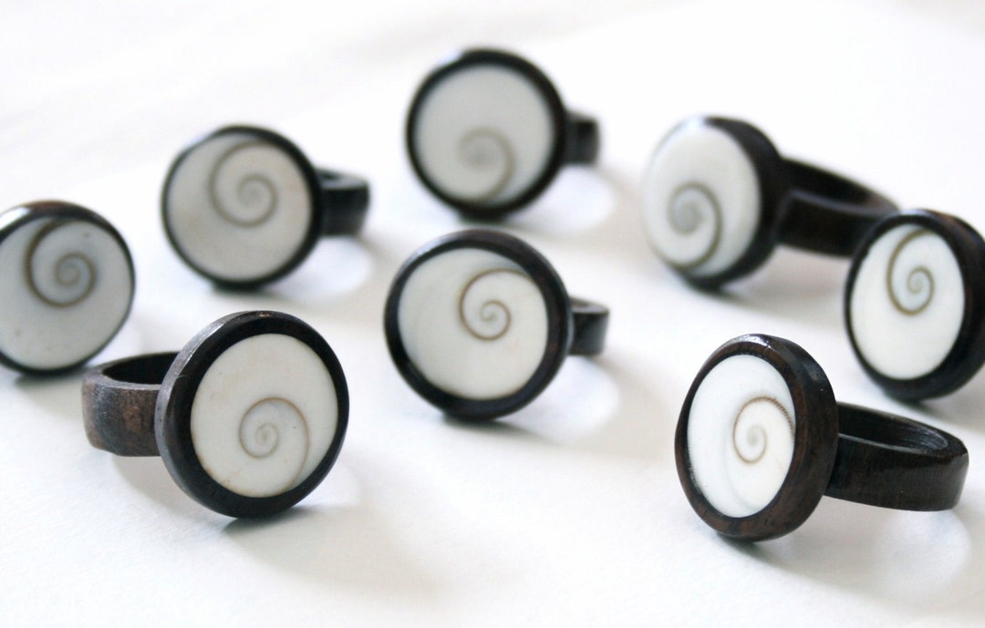 Beautiful Organic Shiva Eye Shell in Wooden Ring. Distinctive Handmade ...