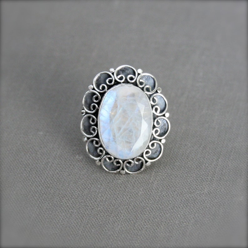 Faceted Oval Vintage Moonstone Ring. the Royal Elegant | Etsy
