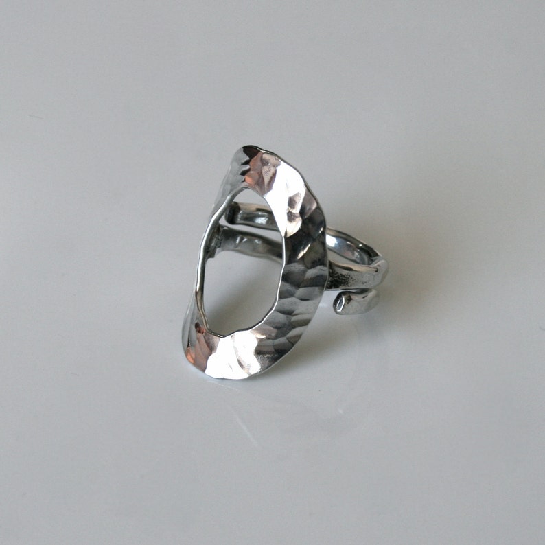 Simple fine modern silver ring hand hammered with a smooth | Etsy