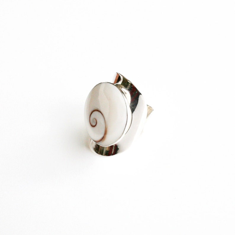 Modern Round Pacific Cat's Eye Shell Ring Natural Shiva - Etsy