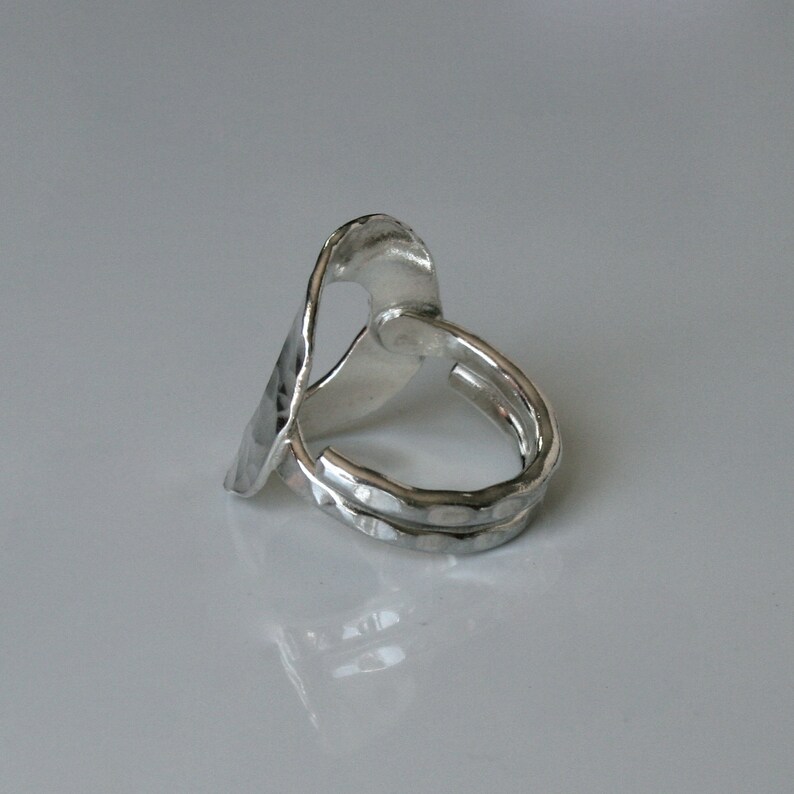 Simple fine modern silver ring hand hammered with a smooth | Etsy