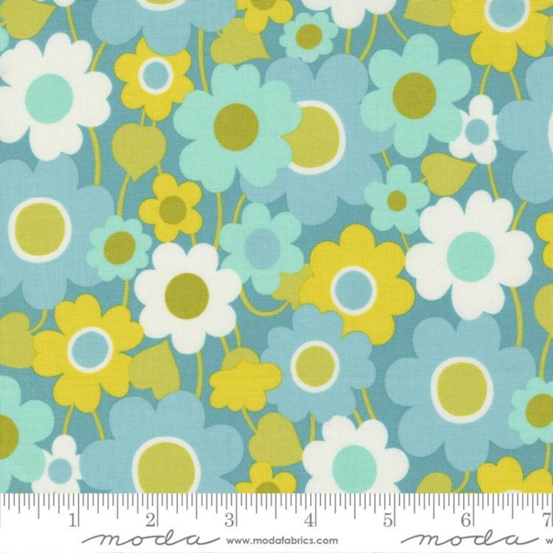 Moda Flower Power Turquoise Floral HALF YARD #33712-19 1/2 Yard ...