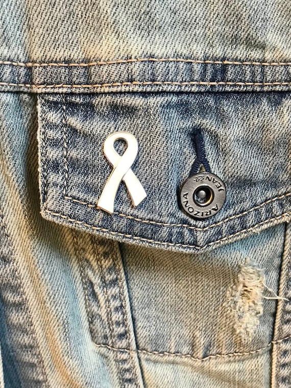 White Ribbon / Lapel Hat Pin / Lung Cancer Survivor Awareness | Etsy