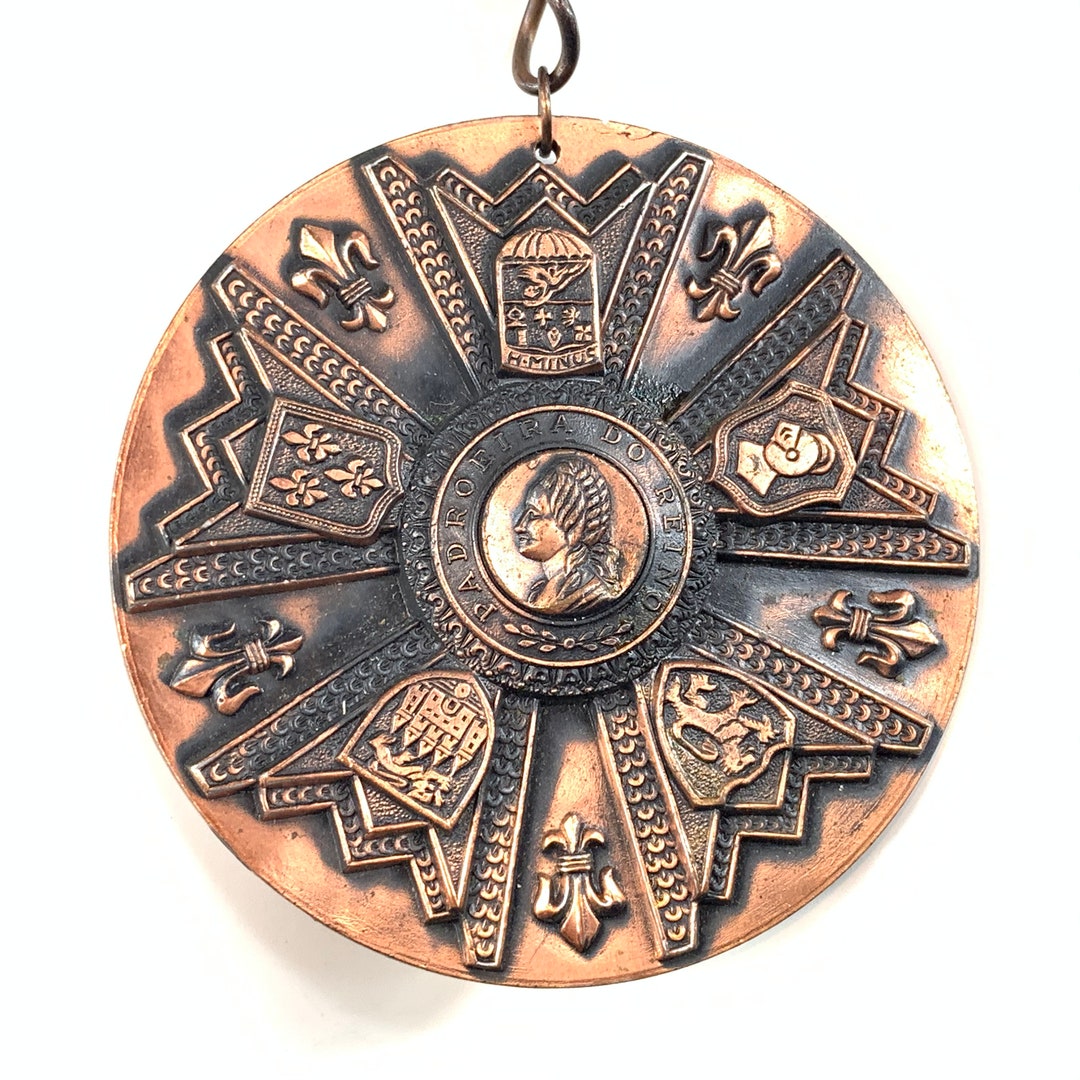 Vintage Copper Royal Medallion Cosplay Necklace - Etsy