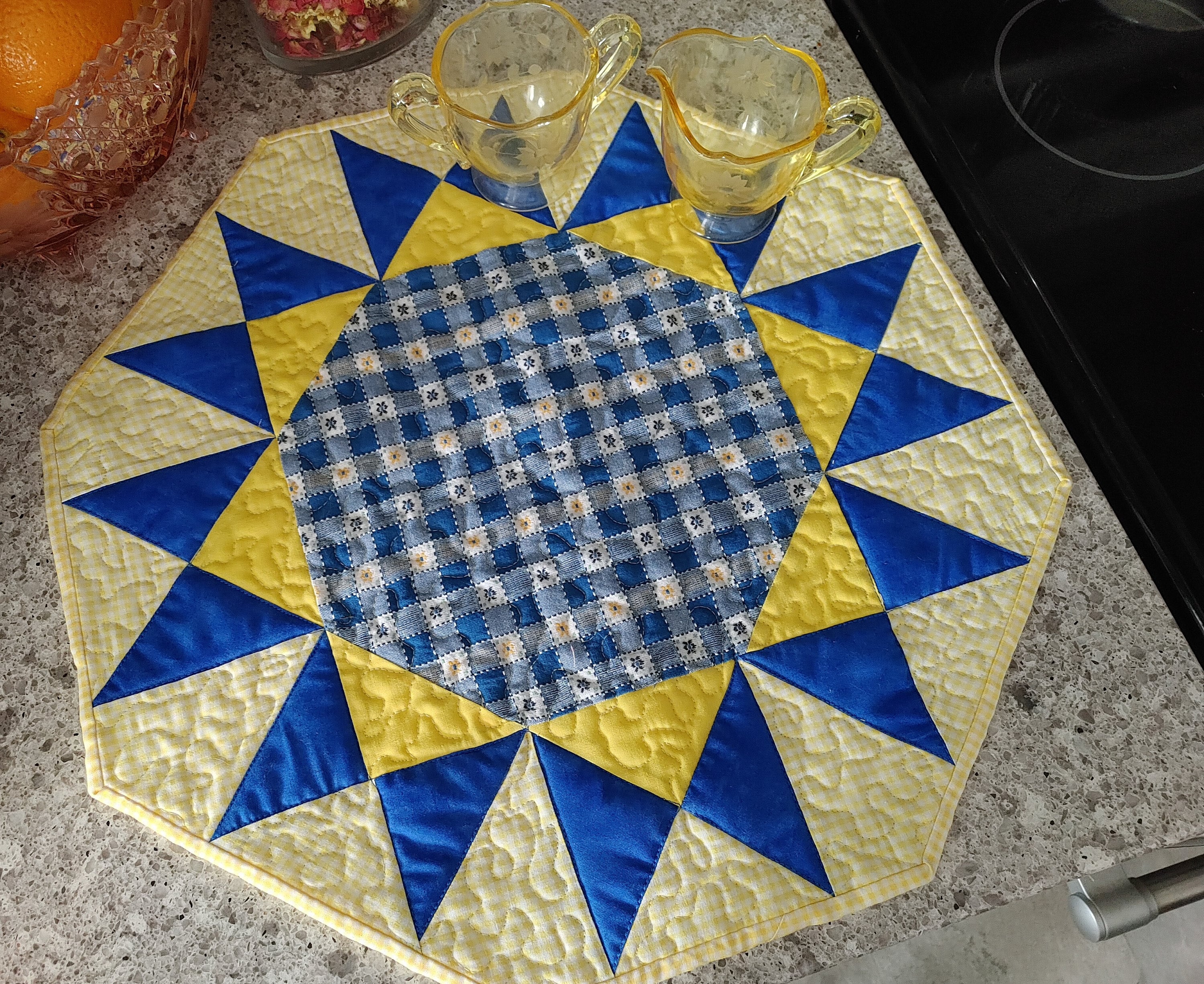 Sunburst Table Topper, Quilted, the Fabric Addict - Etsy