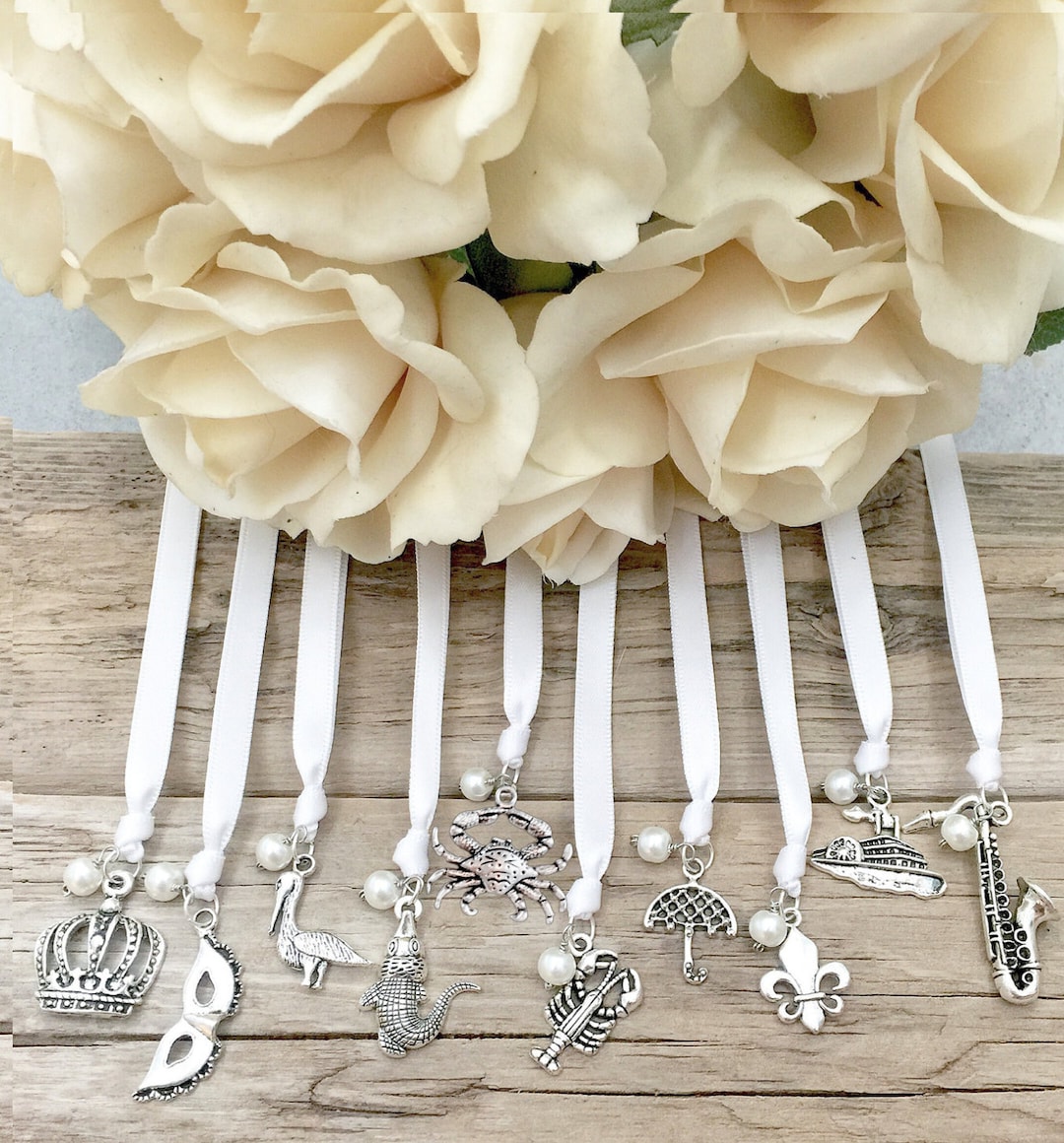 New Orleans Ribbon Cake Pulls // Set of 10 // Wedding // Charms - Etsy