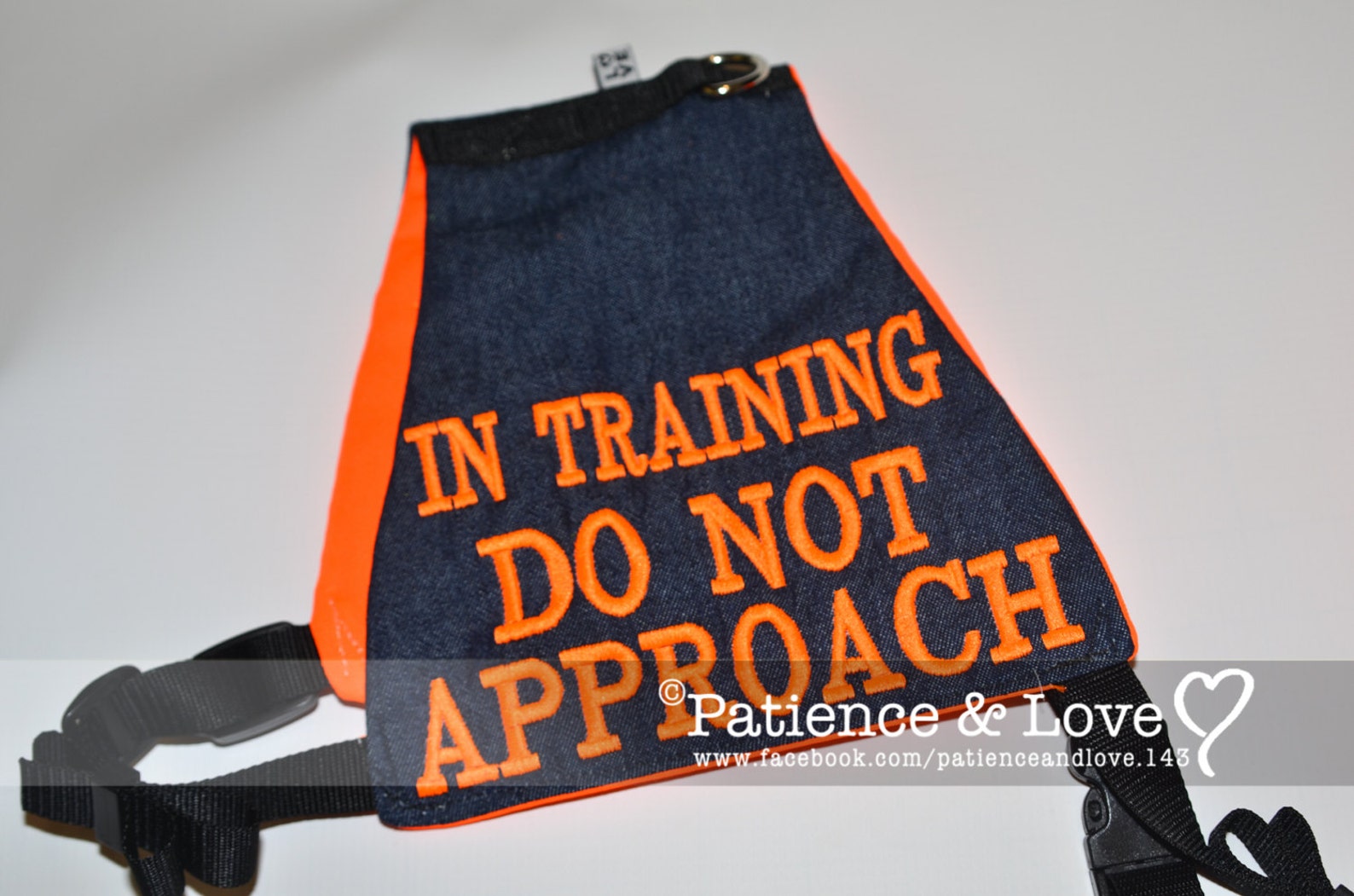 Vest adjustable Size, in Training Do Not Approach, Light Weight Sd ...