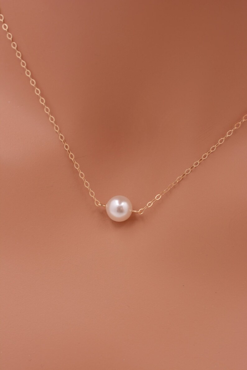 Set Of 6 Gold Bridesmaid Necklaces Floating Pearl Gold Etsy
