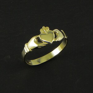 Claddagh Ring solid Gold 14 Kt Quality Made in Italy - Etsy