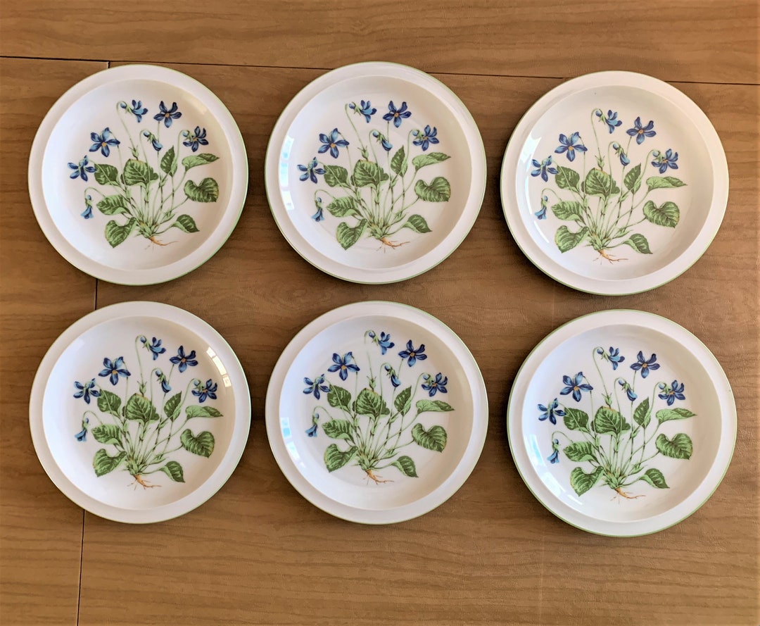 Vintage Spring Violet Plates 7 1/2 in Diameter Royal Domino Collection ...