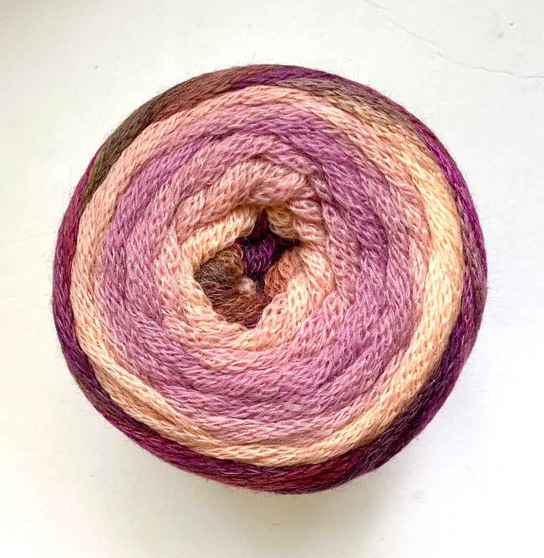 40% off Gradient Wool Yarn Trendsetter Scaha Yarn Worsted Aran 520 ...