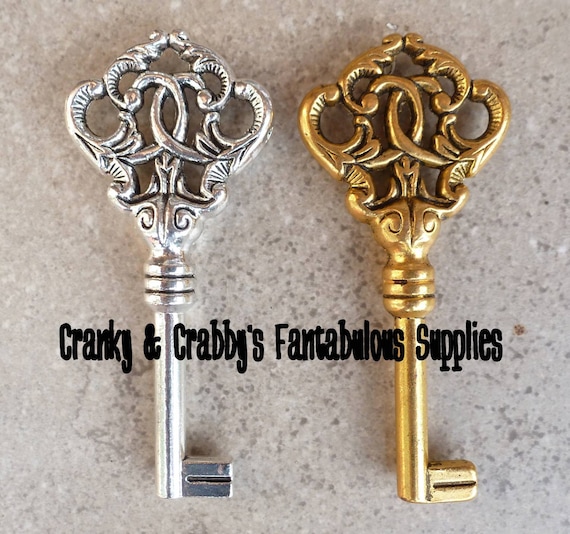 Large Gold or Silver Key Metal Alloy Chunky Necklaces | Etsy