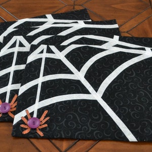 Spider Web Table Topper and Placemats - Etsy