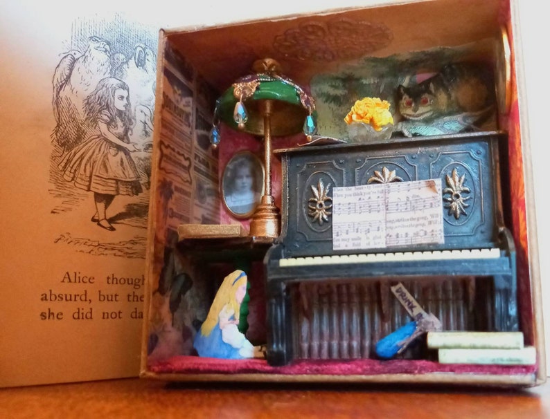 Alice in Wonderland Miniature Scene in a Victorian Decoupage Box - Etsy
