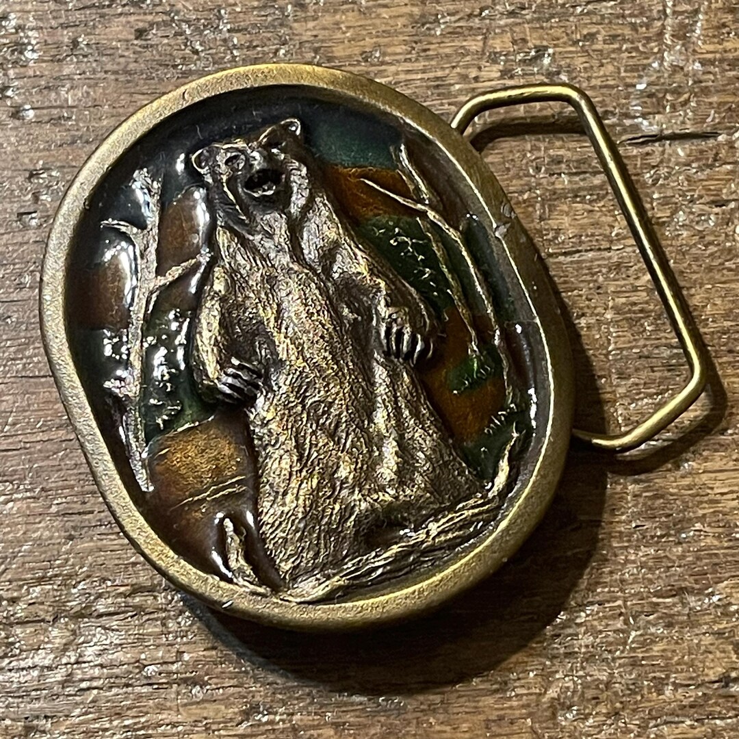 Vintage Buckle Wildlife Standing Bear Wilderness Scene Brass Colored ...