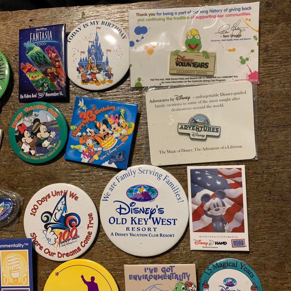 Disney Cast Member Button, Pin, and Keychain Lot of 17 Items Walt ...