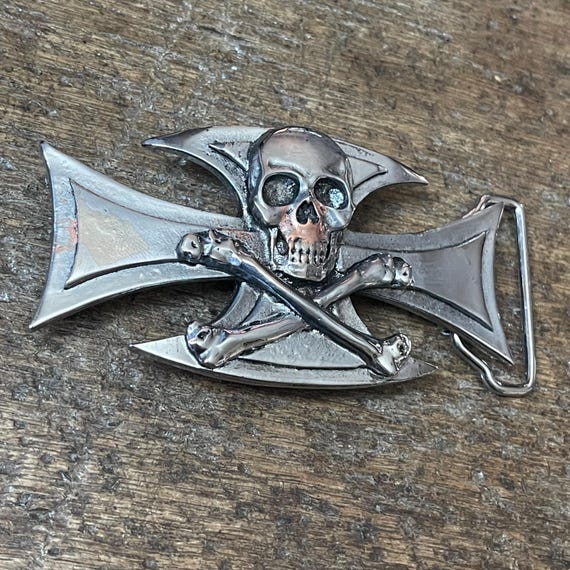 Cross and skull and crossbones design Large silver ch… - Gem