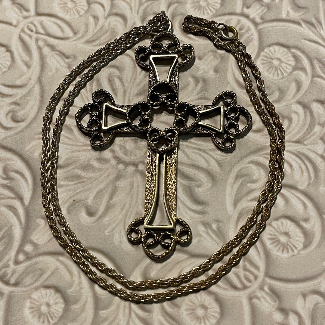Sarah Coventry Cross Necklace Limited Edition 1973 Victorian Cross ...