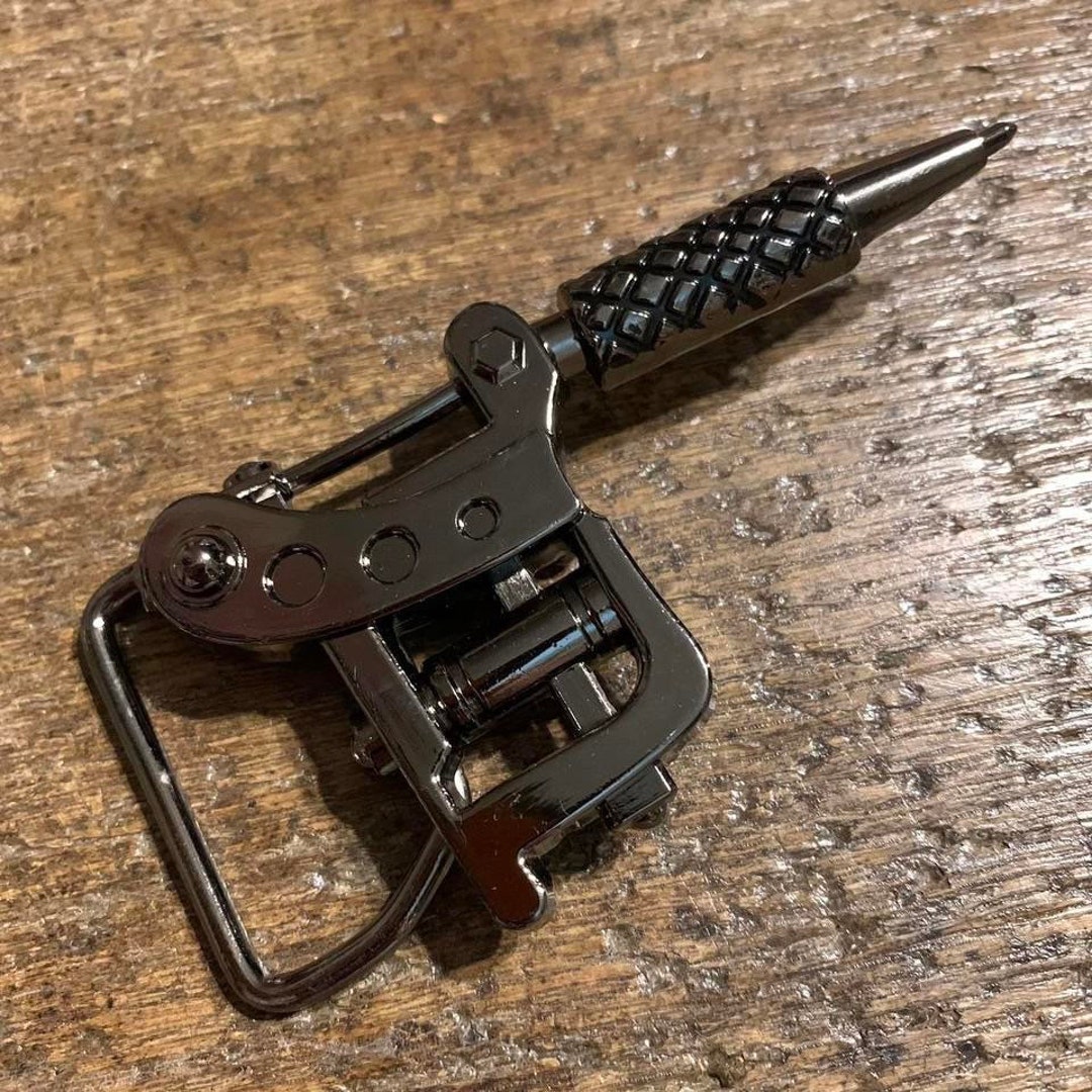 Tattoo Gun Raised Design Belt Buckle With Dark Pewter Colored Base - Etsy